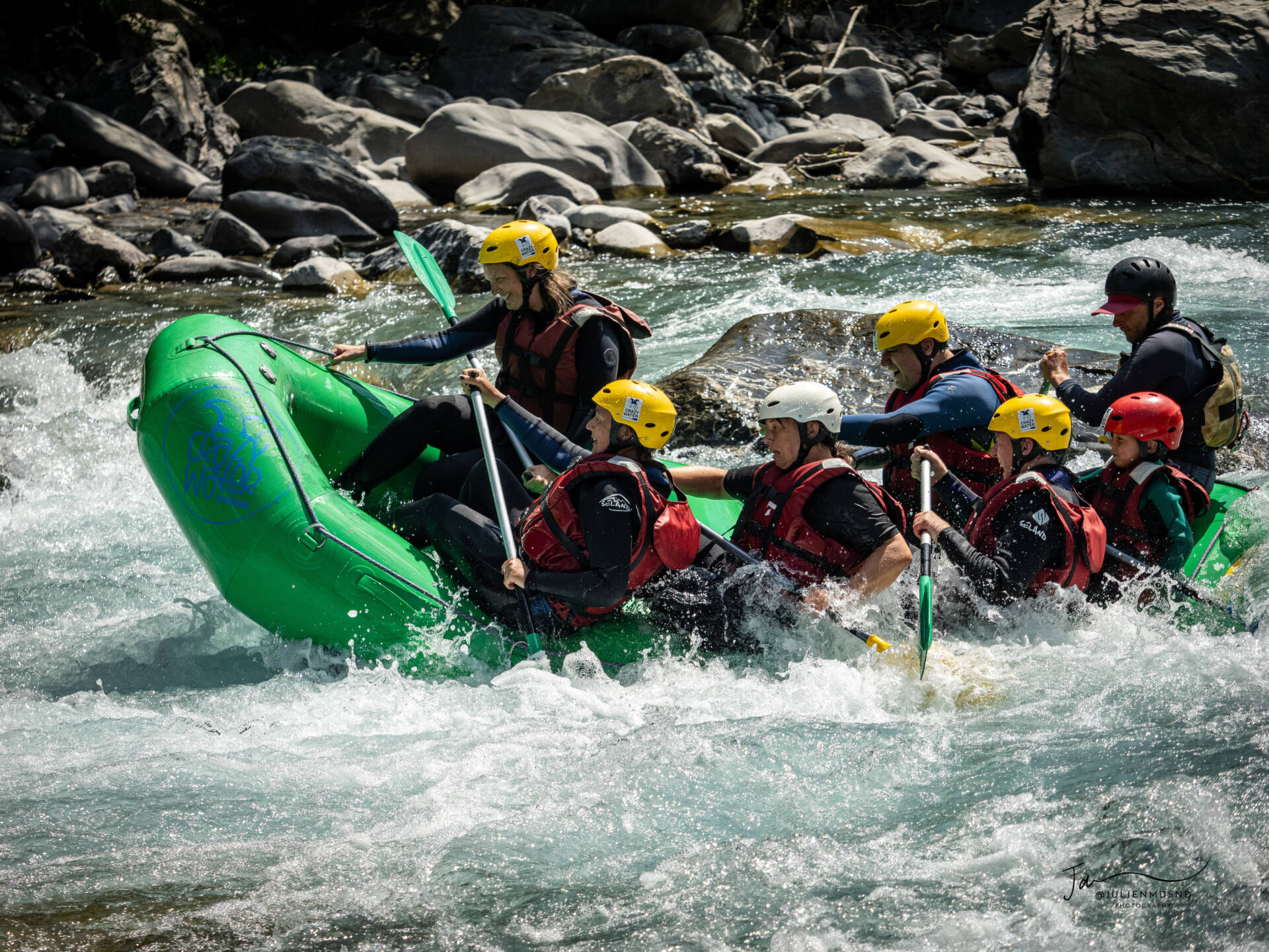 Raft Ubaye : Aventure nautique à vallée de Barcelonnette - Crazy Water ...